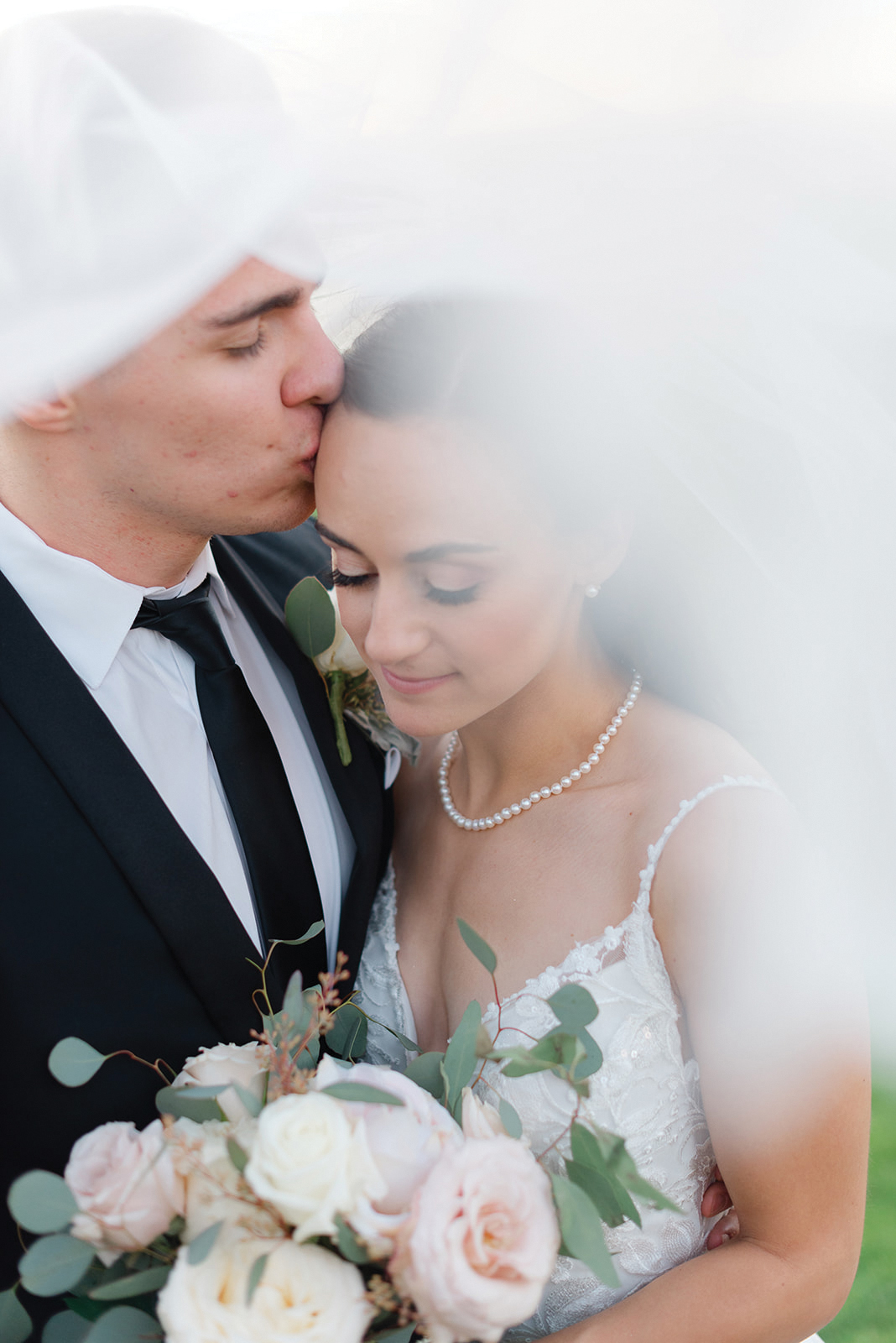 MINDFUL MOMENTS: REAL WEDDING WITH BRIANA NICOLE PHOTO + FILM | NEW ...